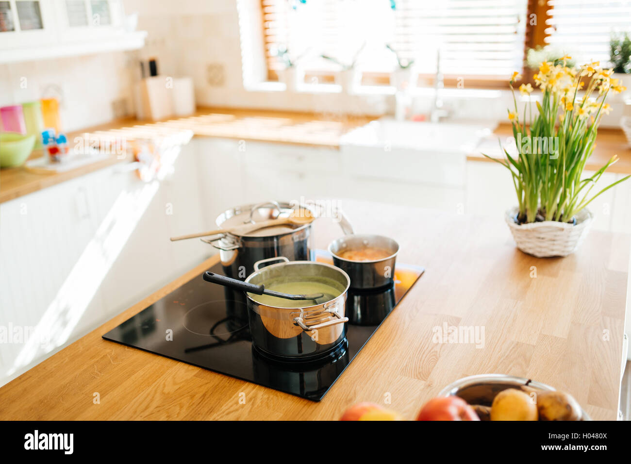 Modern lunch room hi-res stock photography and images - Alamy