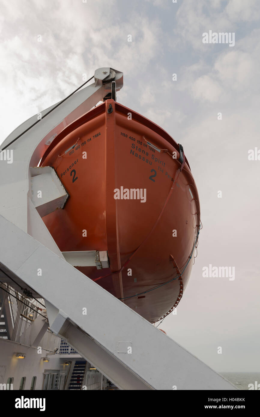 Lifeboat on ferry hi-res stock photography and images - Alamy
