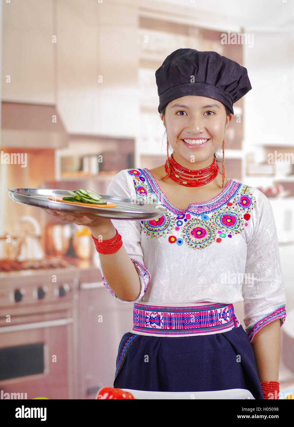 Woman holding large kitchen knife hi-res stock photography and images ...