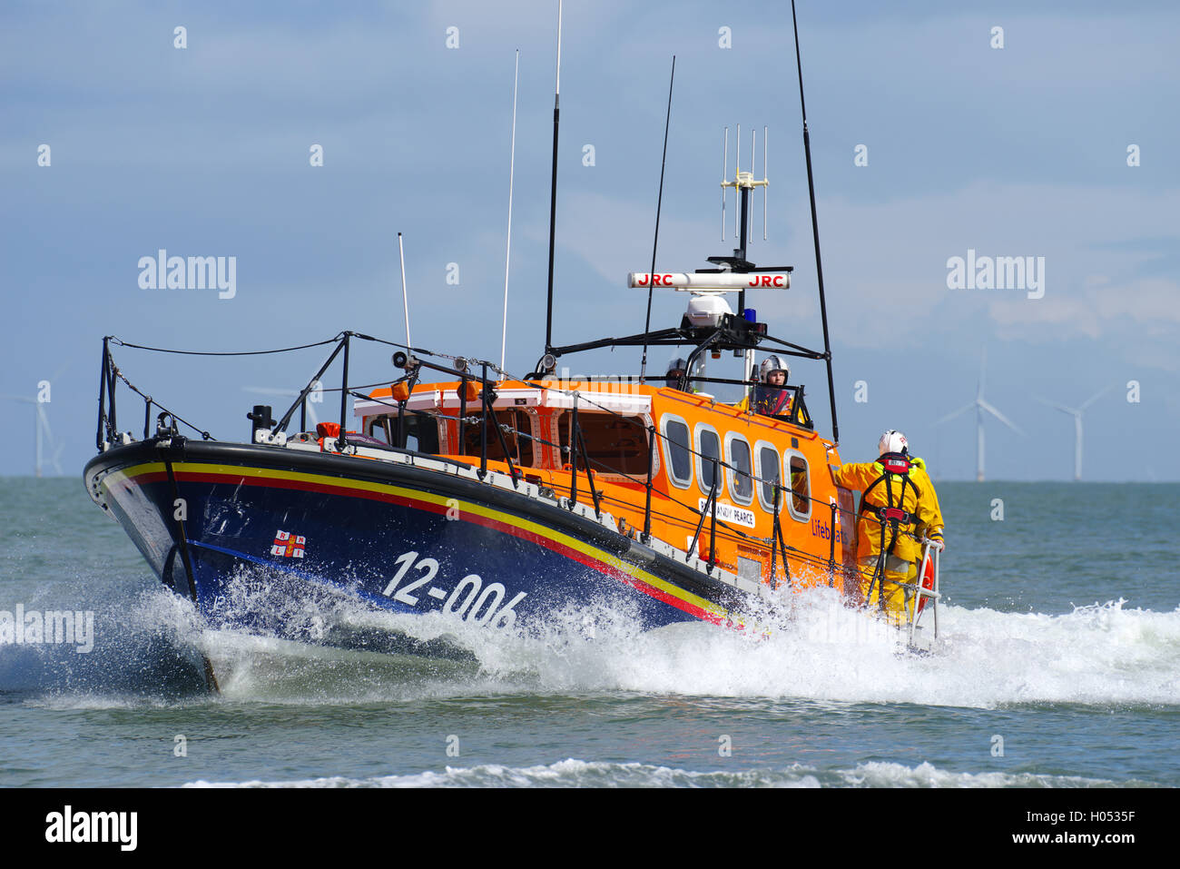 Rescue lifeboat service hi-res stock photography and images - Alamy