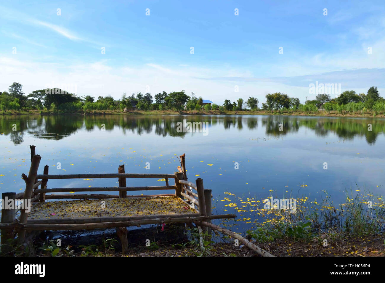 River and bridge Stock Photo - Alamy