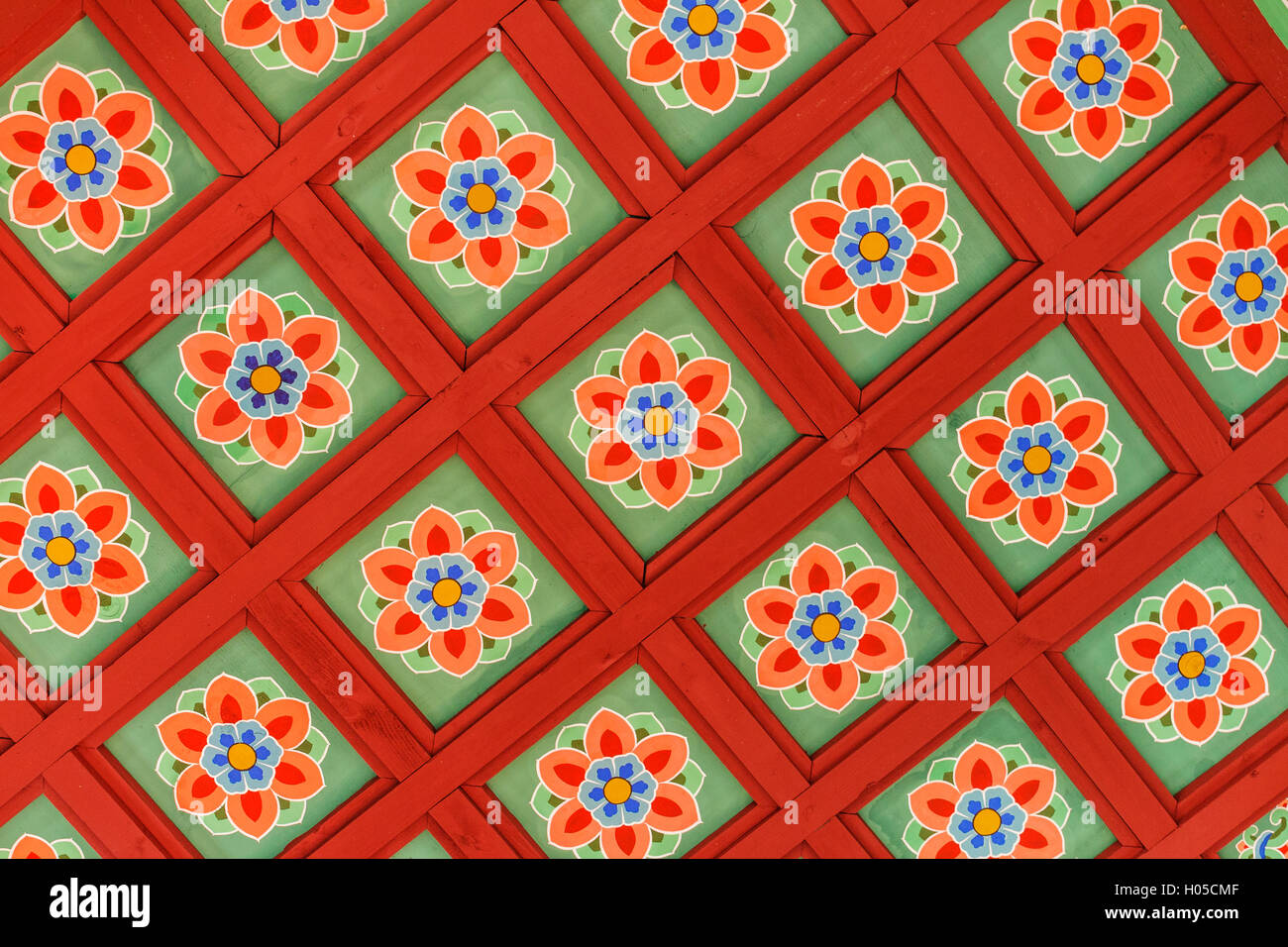 Ceiling decoration in Korean traditional architecture Stock Photo - Alamy