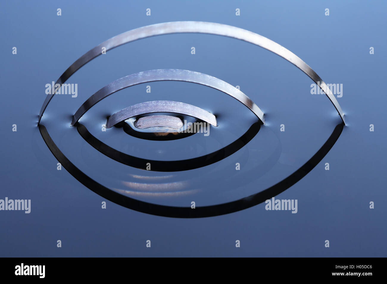 Copper wire and water hi-res stock photography and images - Alamy