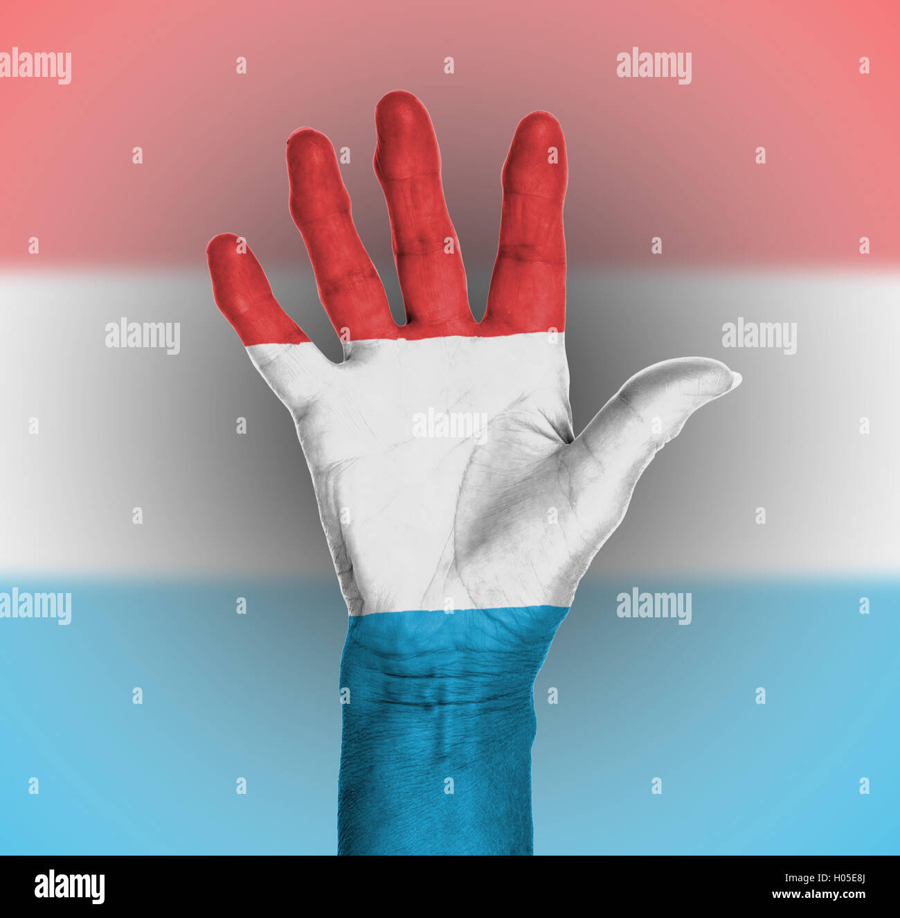 Palm of a woman hand, painted with flag Stock Photo - Alamy