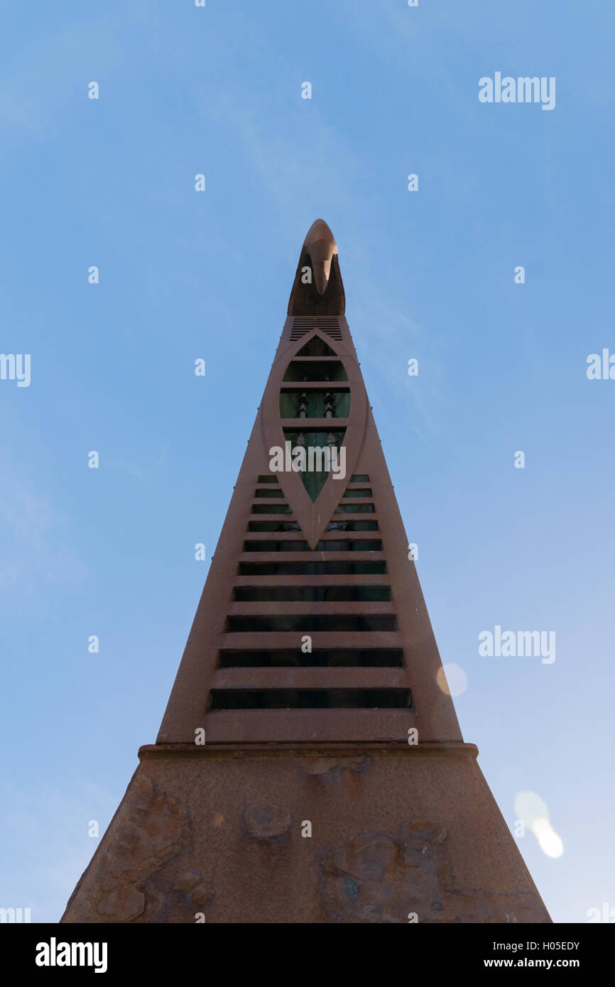 Blackpool high tide organ sculpture on promenade Stock Photo - Alamy