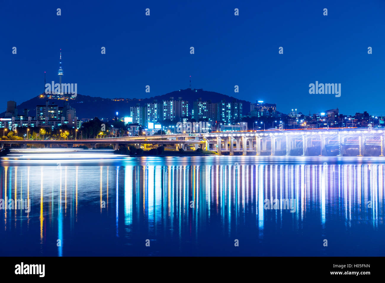 Seoul city night Stock Photo - Alamy