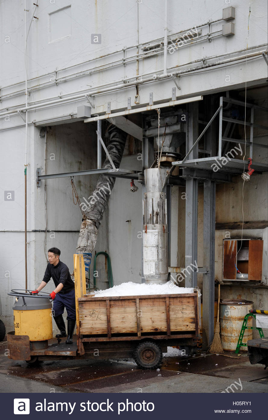 Ice Worker High Resolution Stock Photography and Images - Alamy