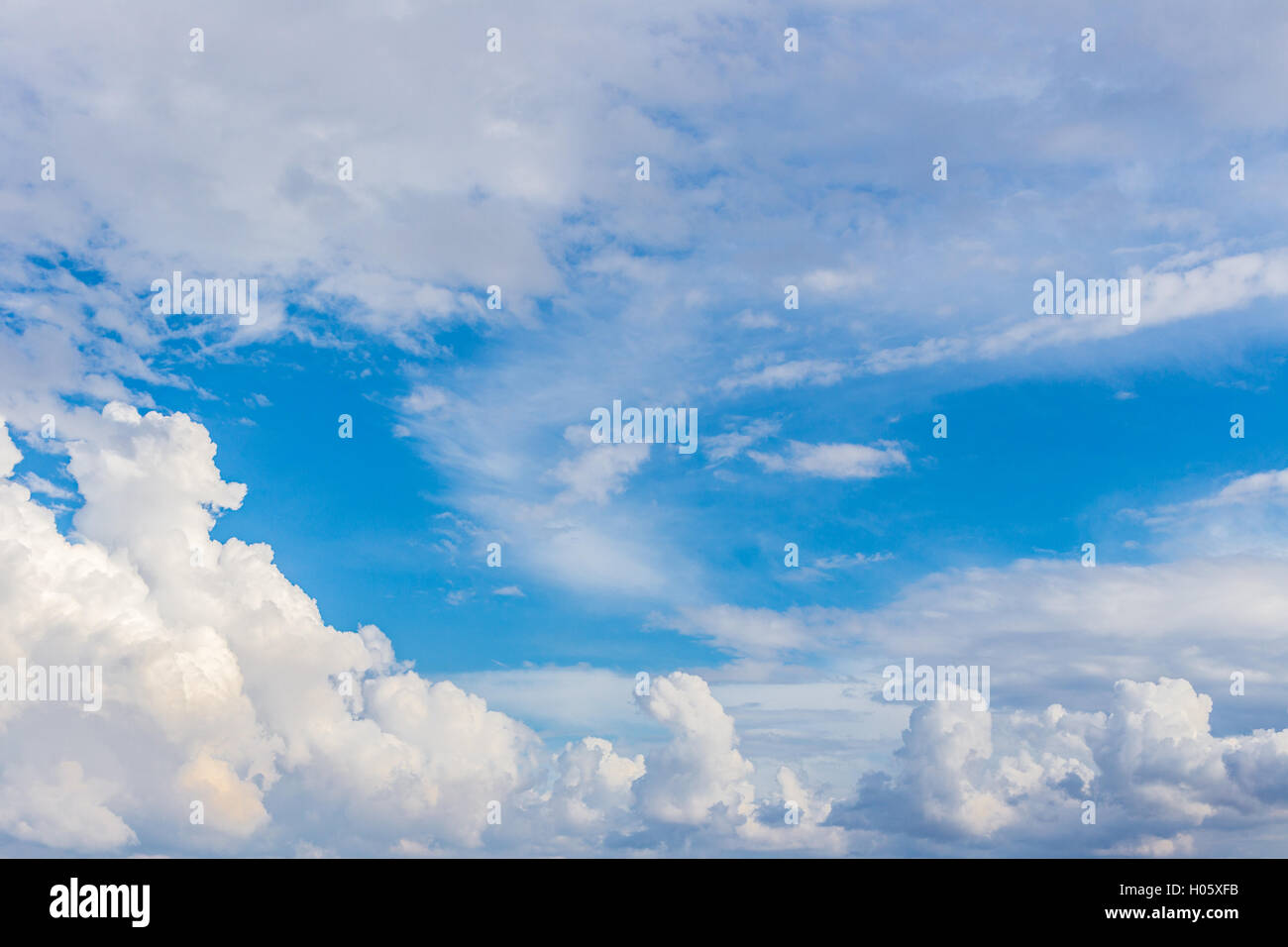 blue sky background with white clouds Stock Photo - Alamy