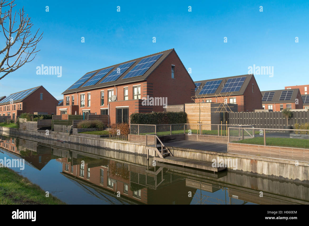 Modern terraced house hi-res stock photography and images - Alamy