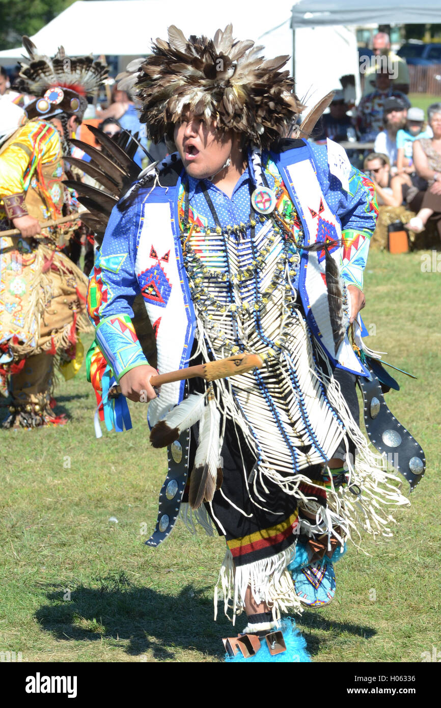 American indian center chicago hi-res stock photography and images - Alamy
