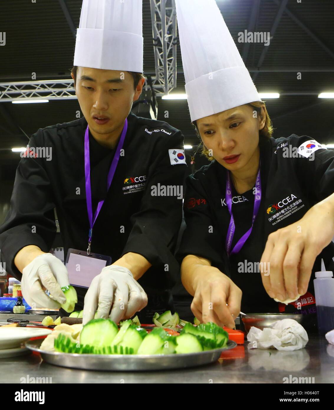 Rotterdam, Holland. 19th Sep, 2016. Chefs make Chinese dishes at the ...