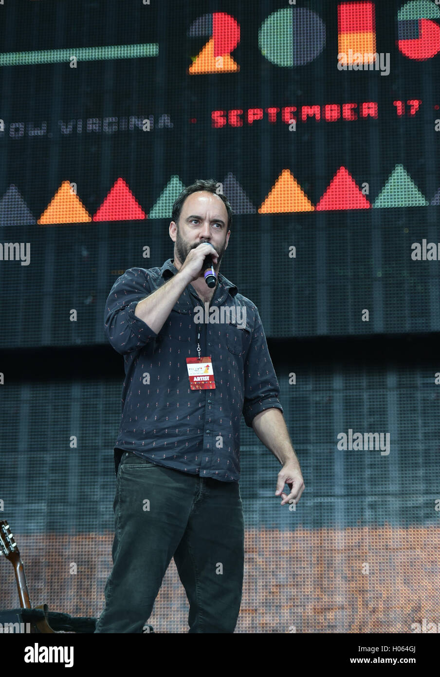 Dave matthews crowd hi-res stock photography and images - Alamy