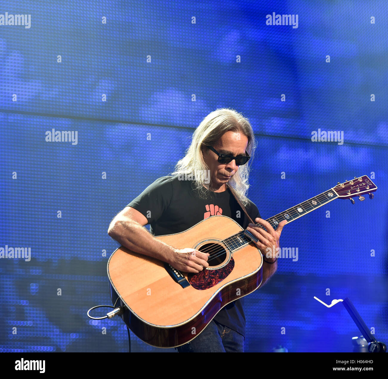 Tim reynolds hi-res stock photography and images - Alamy