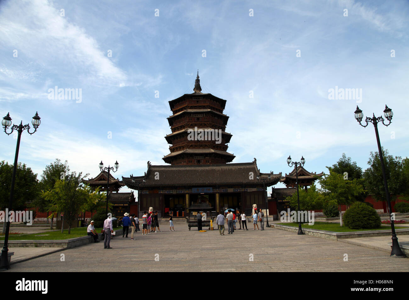 Wooden pagoda of yingxian county hi-res stock photography and images ...