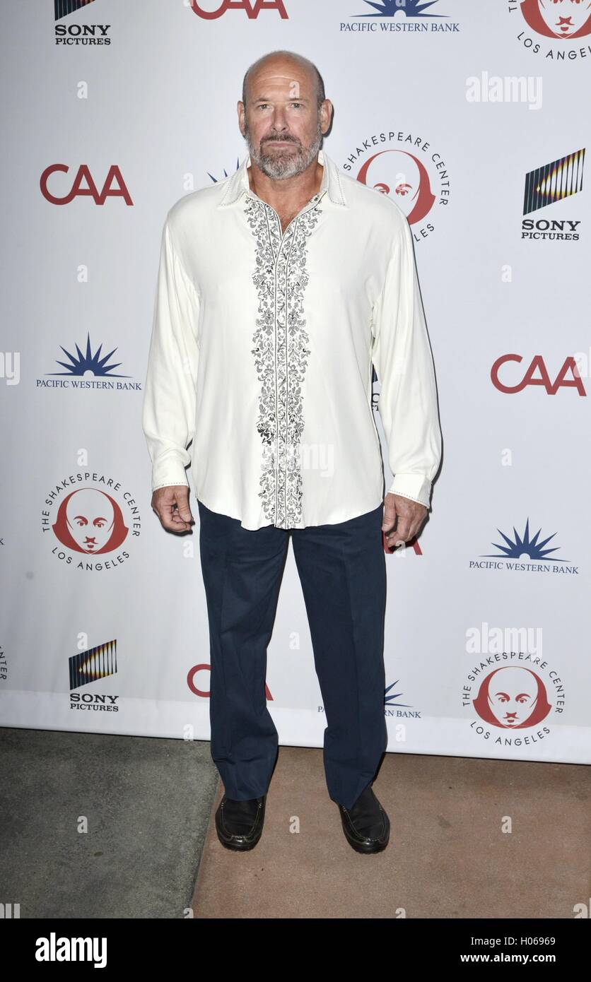 Los Angeles, Ca, USA. 19th Sep, 2016. Tom Dunbar at the 26th Annual ...