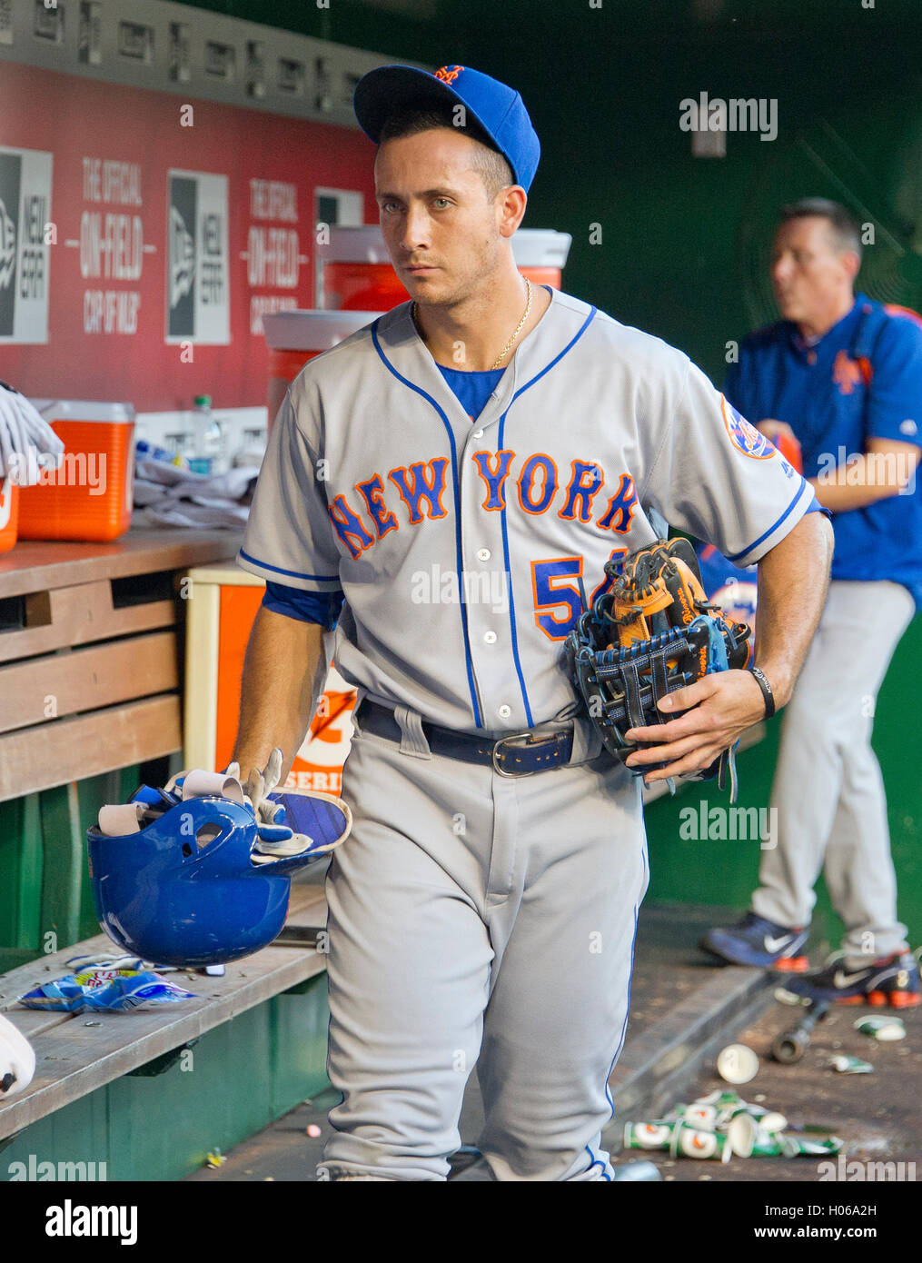 Washington, Us. 14th Sep, 2016. New York Mets third baseman T.J. Rivera ...