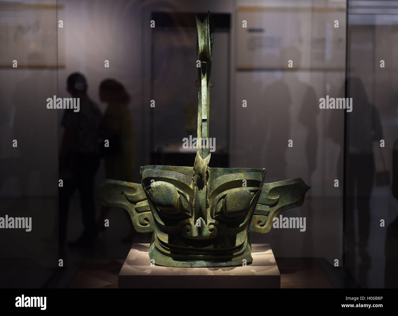 Mask with protruding pupils hi-res stock photography and images - Alamy