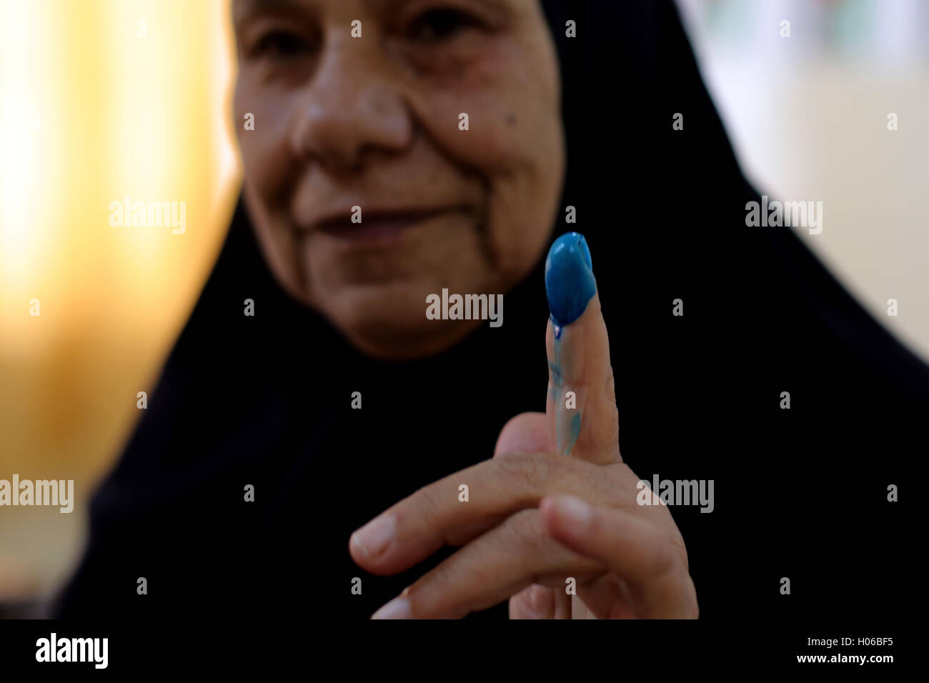 An ink stained finger hi-res stock photography and images - Alamy