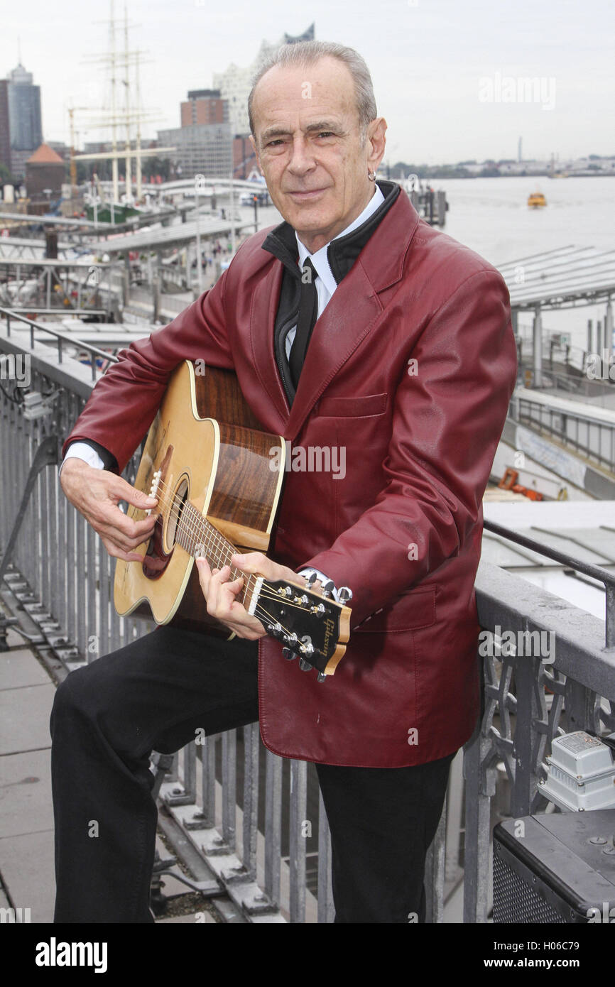 Hamburg, Germany. 20th Sep, 2016. 01072043 Status Quo star Francis ...