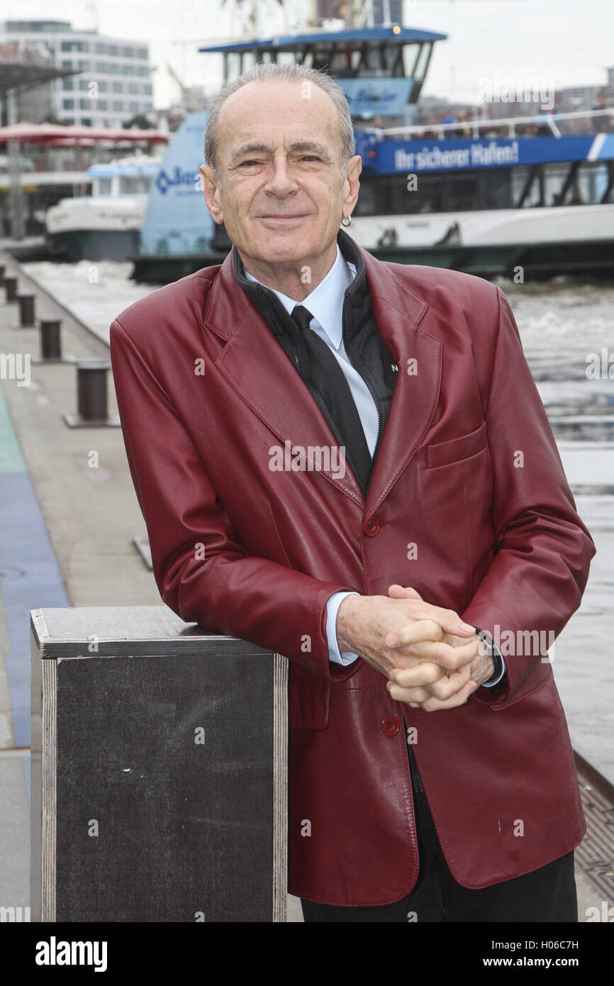Hamburg, Germany. 20th Sep, 2016. 01072073 Status Quo star Francis ...