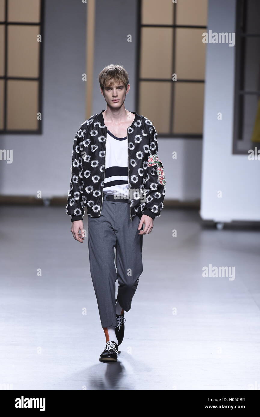 A model wears at collection runway a creation from Habey during Samsung ...