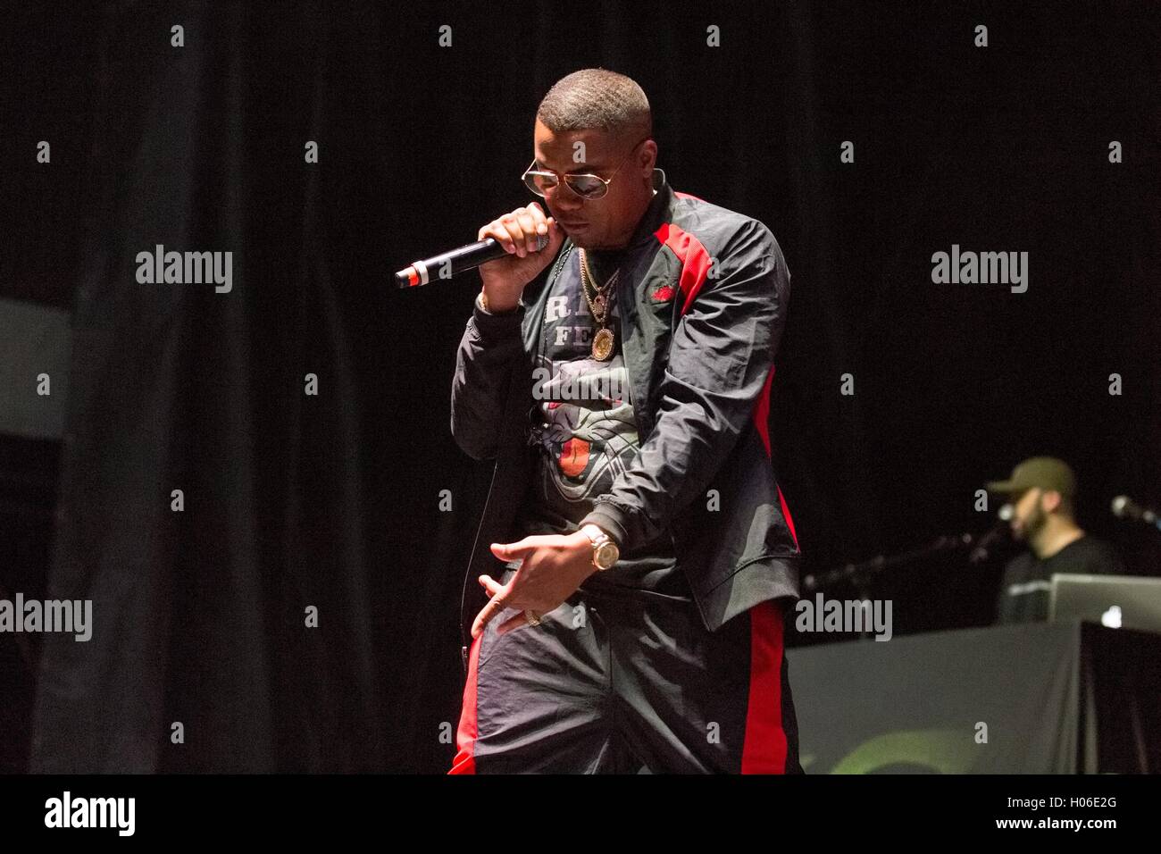 Chicago, Illinois, USA. 17th Sep, 2016. Rapper NAS (NASIR BIN OLU DARA ...