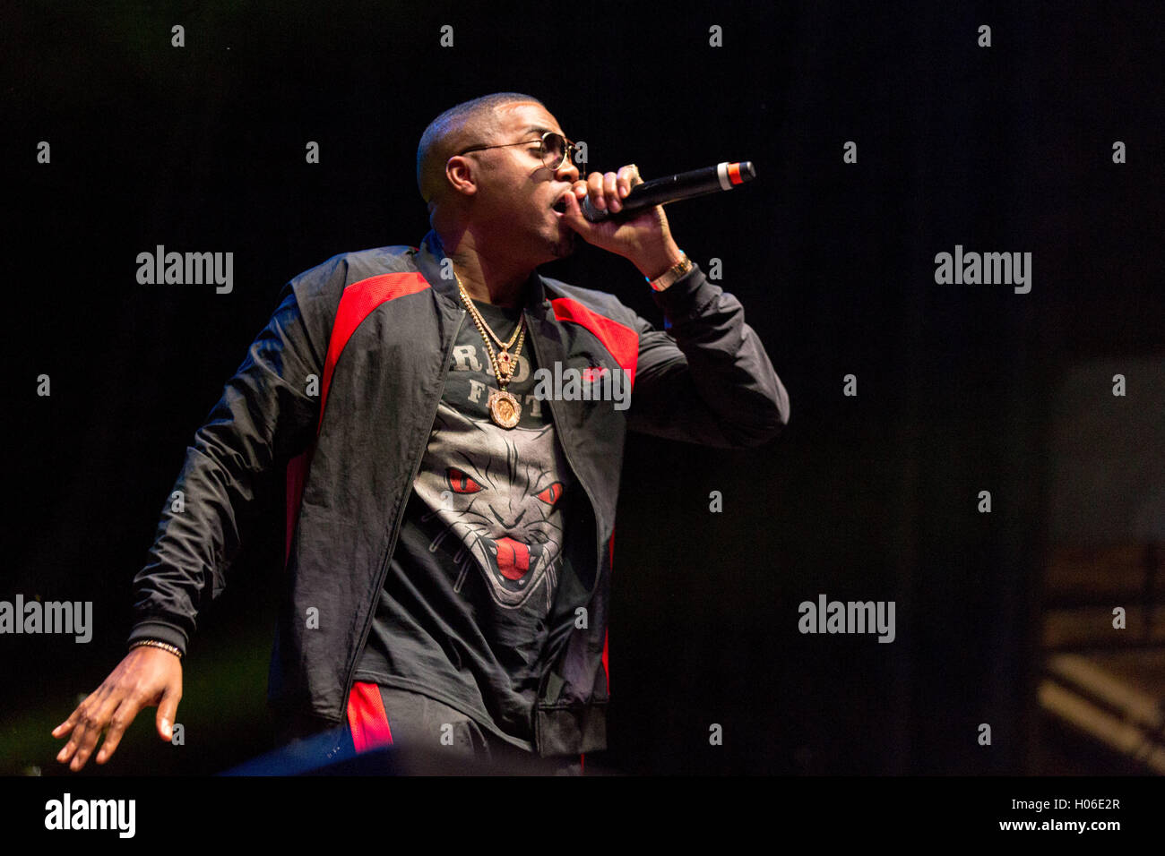 Chicago, Illinois, USA. 17th Sep, 2016. Rapper NAS (NASIR BIN OLU DARA ...