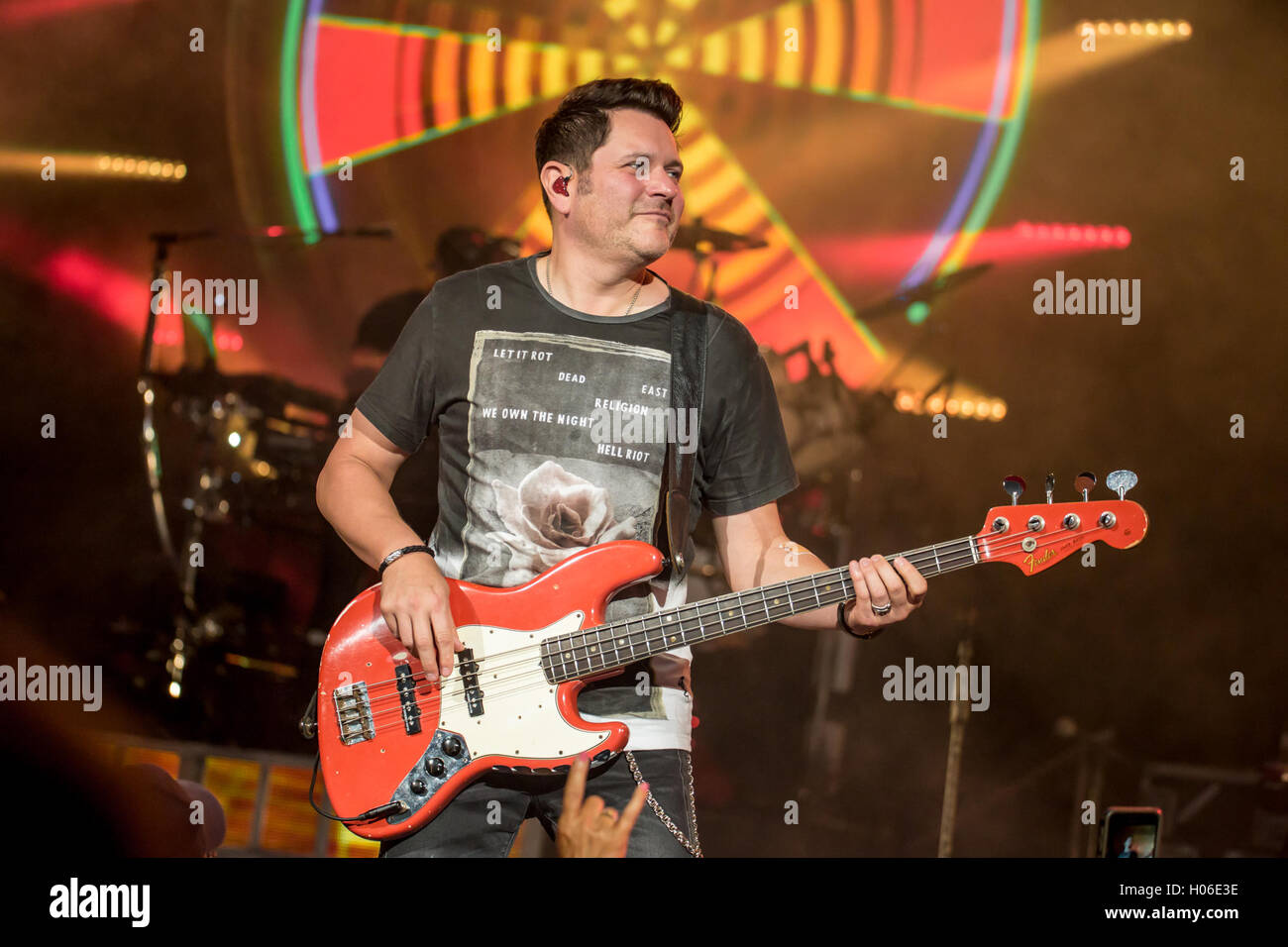 Jay Demarcus Of Rascal Flatts High Resolution Stock Photography and ...