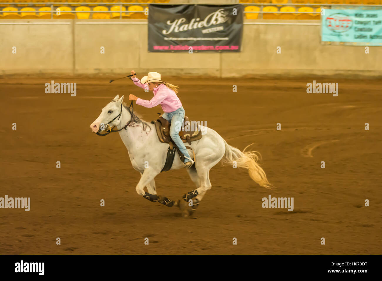 Barrel racing hi-res stock photography and images - Alamy