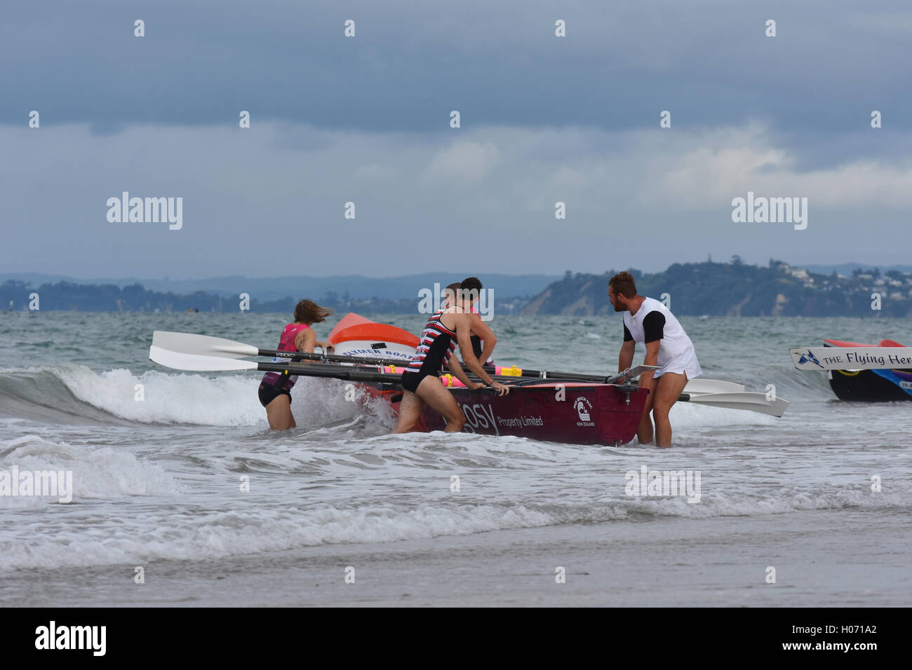 Surf boat rowing hi-res stock photography and images - Alamy