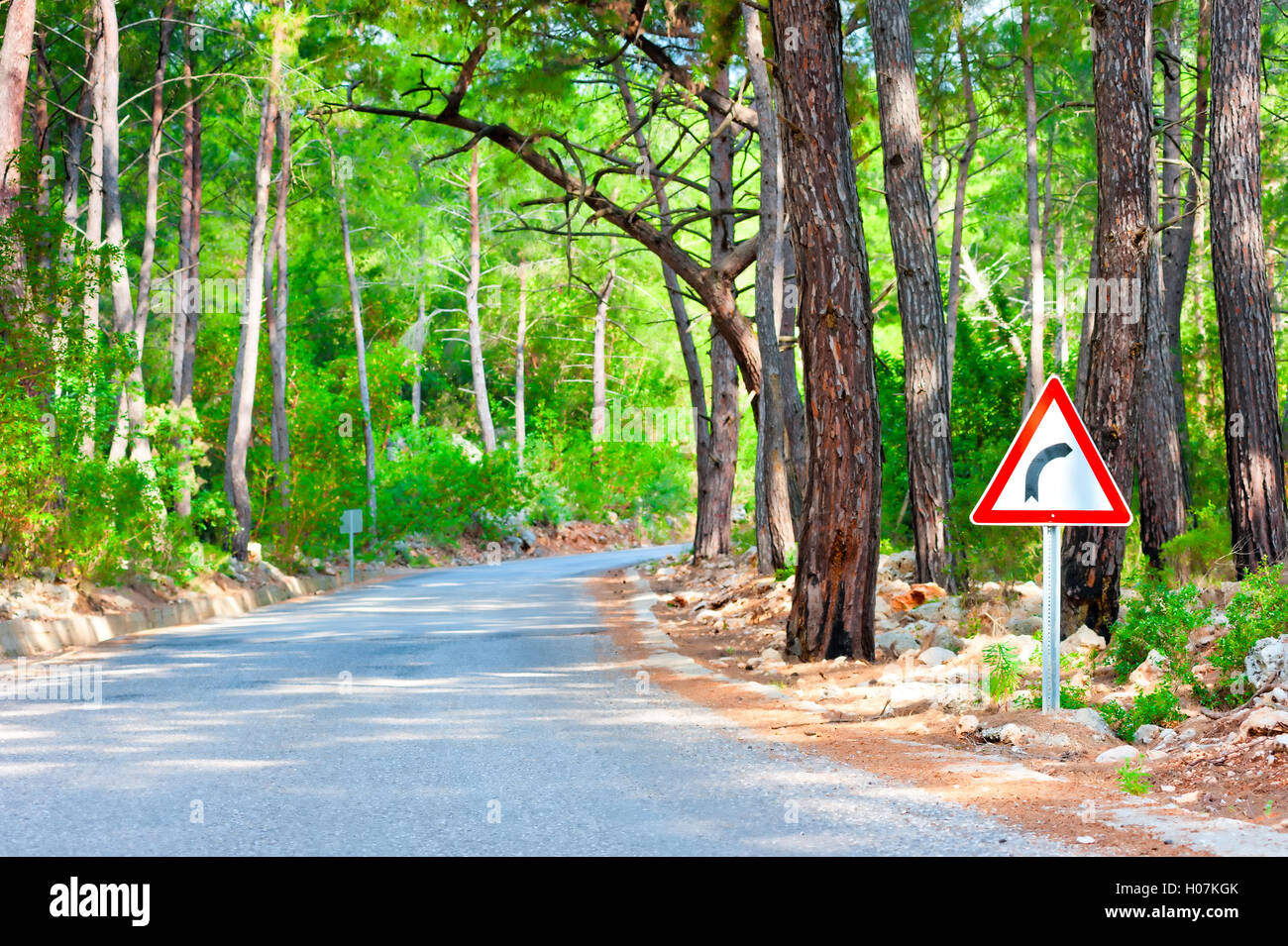 White traffic sign green leaves hi-res stock photography and images - Alamy