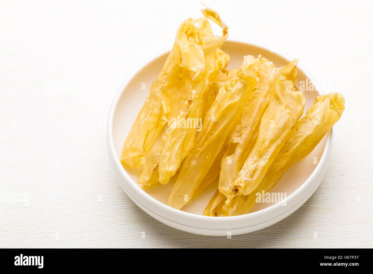 Fish bladder china hi-res stock photography and images - Alamy