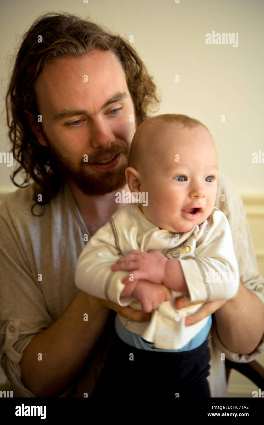 Father holding boy hi-res stock photography and images - Alamy