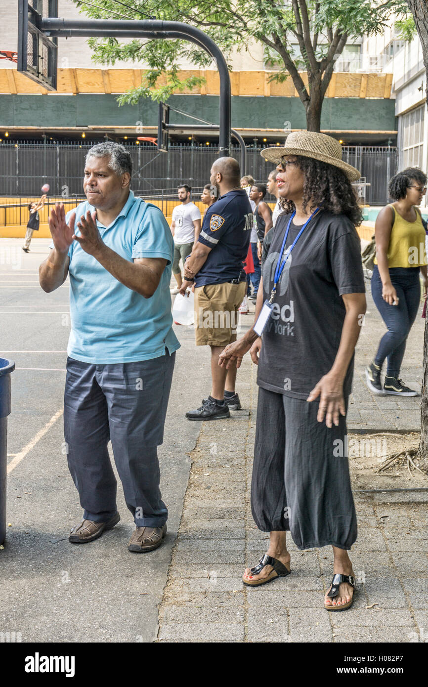 Gospel church clap hi-res stock photography and images - Alamy