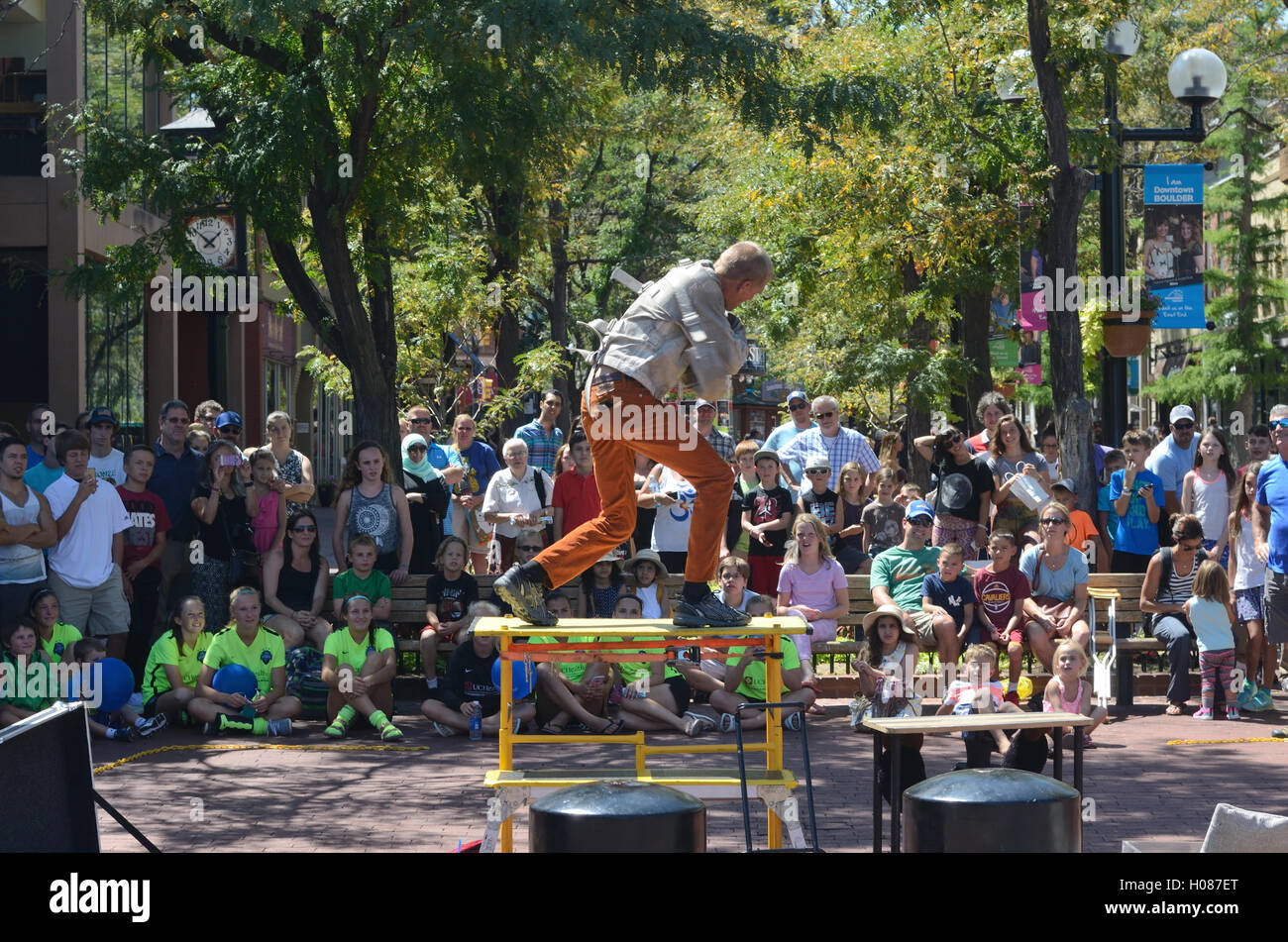 Escape artist hi-res stock photography and images - Alamy