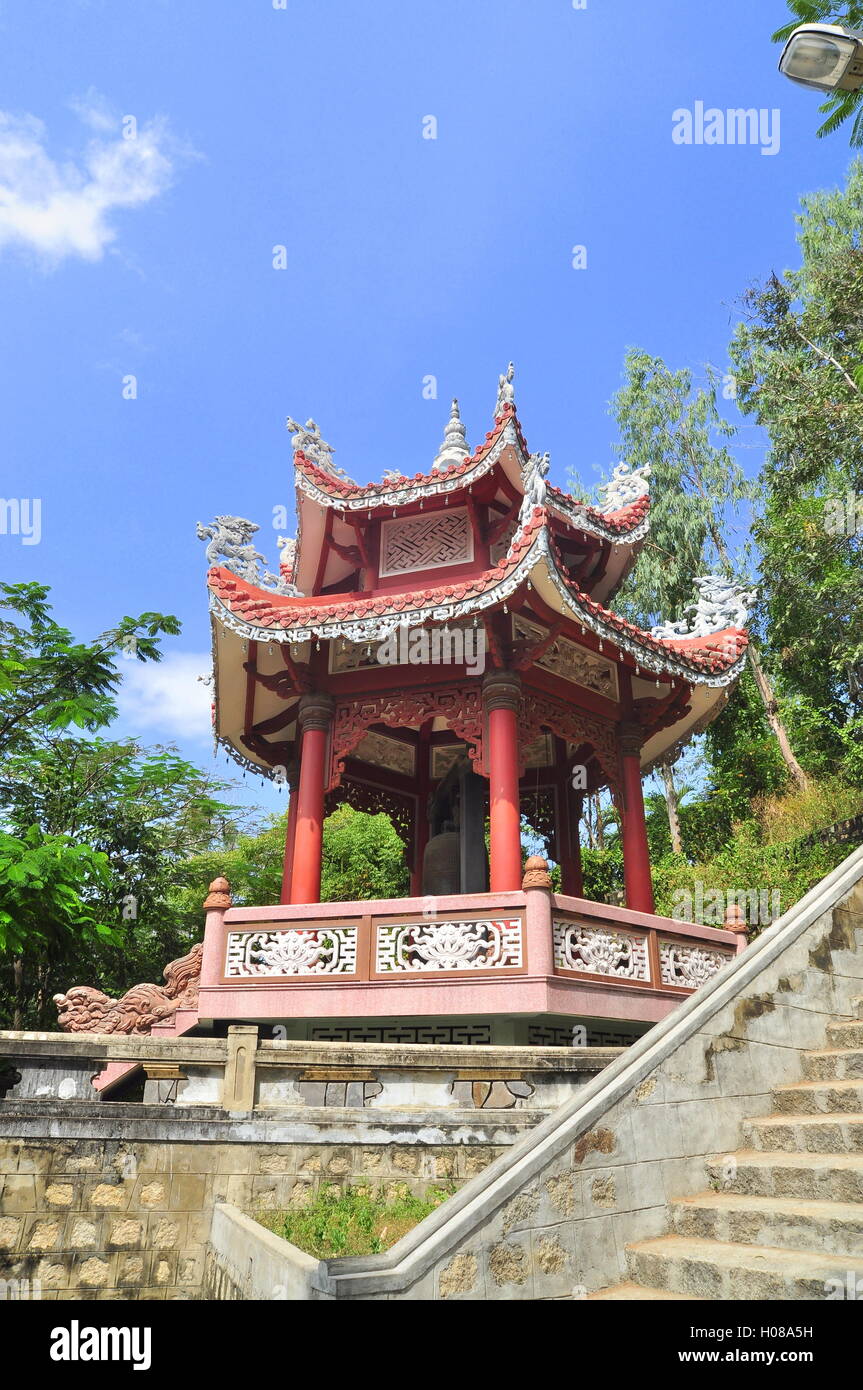 Traditional chinese temple hi-res stock photography and images - Alamy