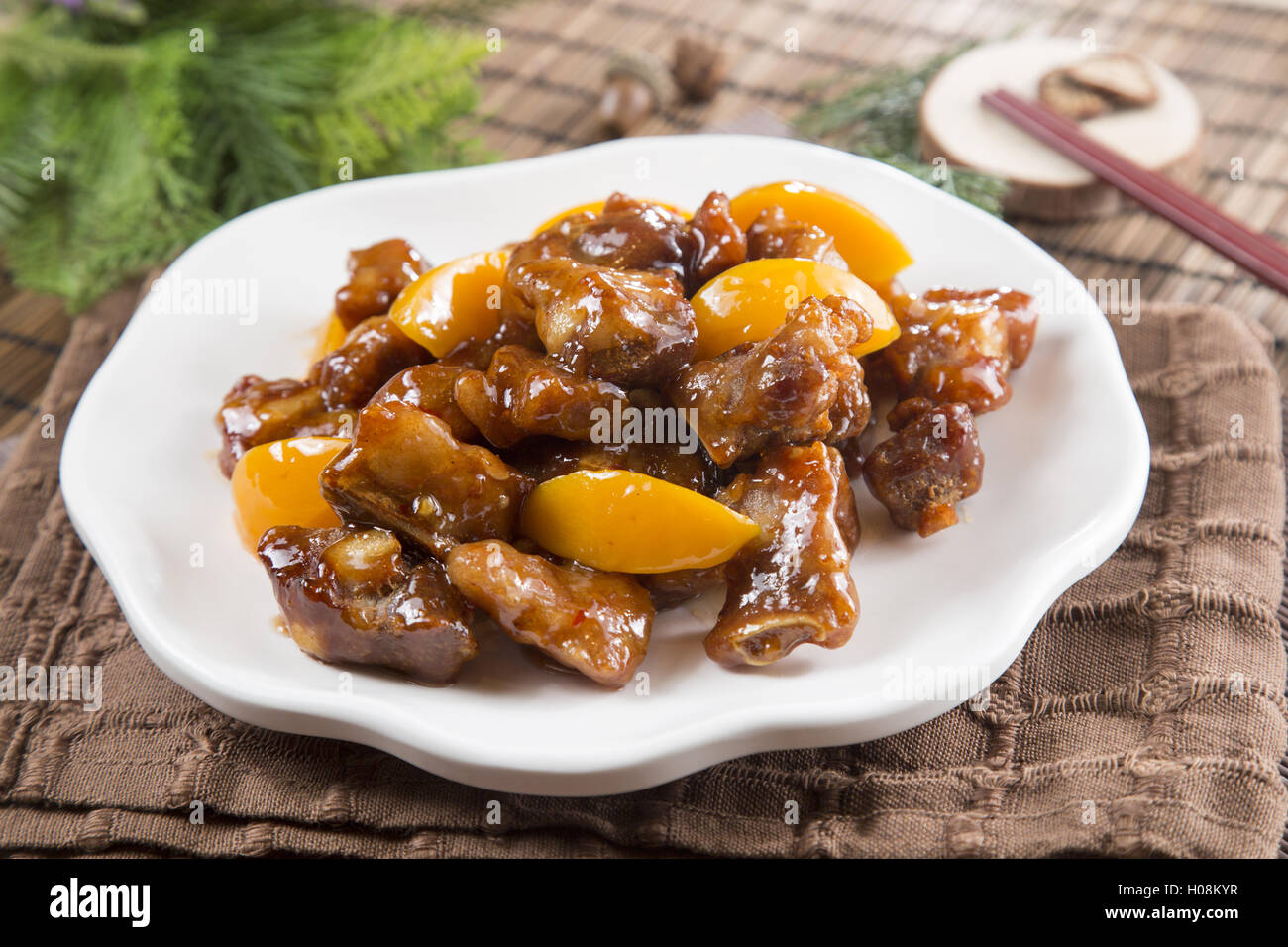 Chinese suckling pig hi-res stock photography and images - Alamy