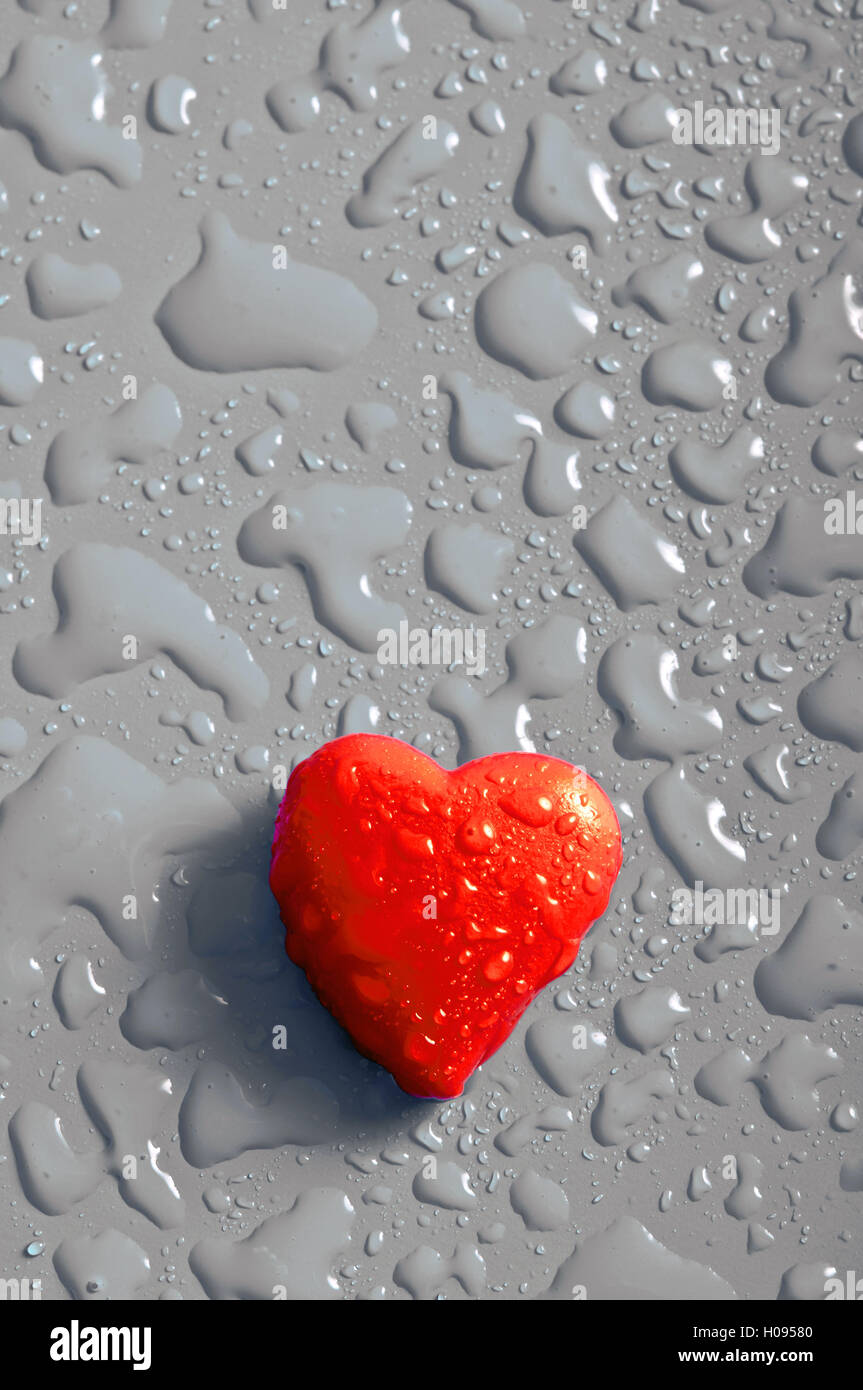 Water Drop Heart Wallpapers