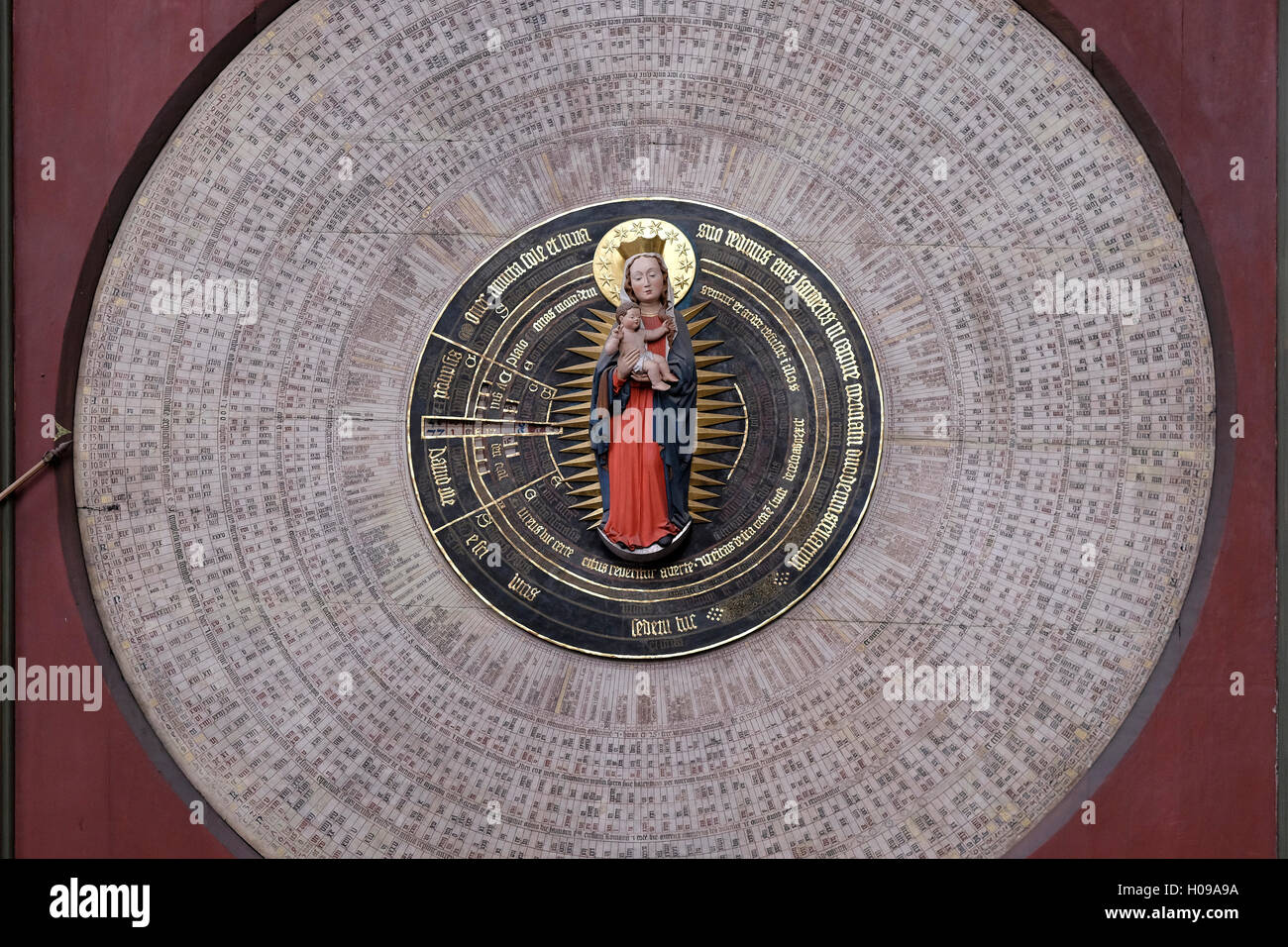 Astronomical Clock with Mary and Jesus at centre of the calendar dial ...