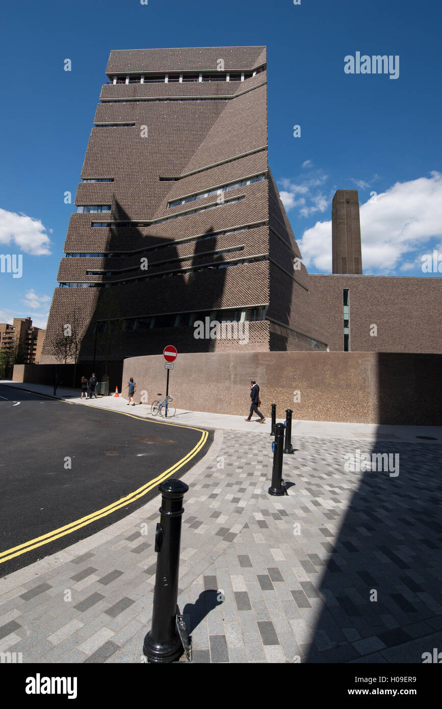 The new Tate Modern Annex, designed by Herzog and de Meuron, Southwark ...