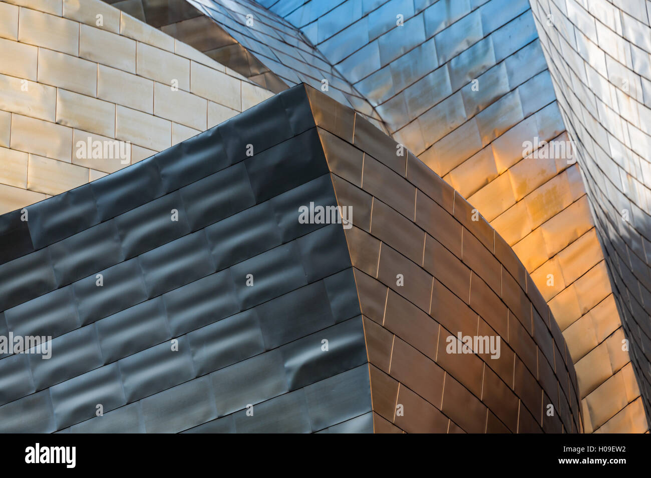 Titanium clad building hi-res stock photography and images - Alamy