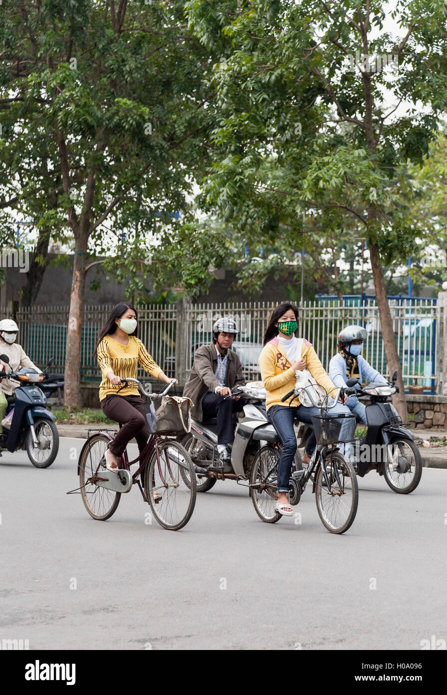 Two-wheelers in Hue street, Vietnam Stock Photo - Alamy