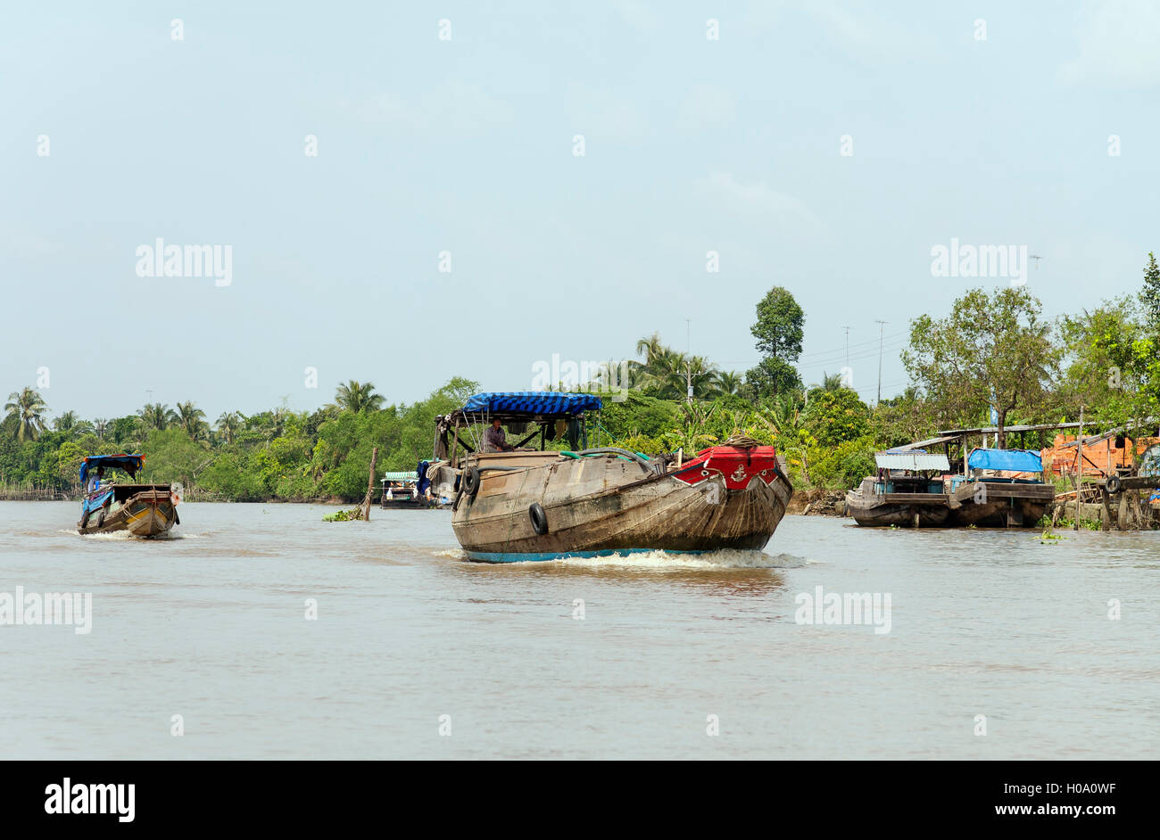 Wooden cargo boats hi-res stock photography and images - Alamy