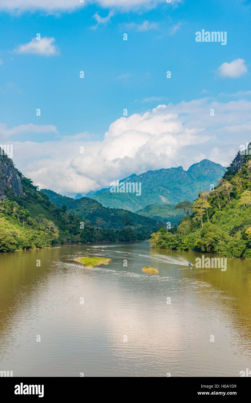 Nong khiaw laos karst hi-res stock photography and images - Alamy