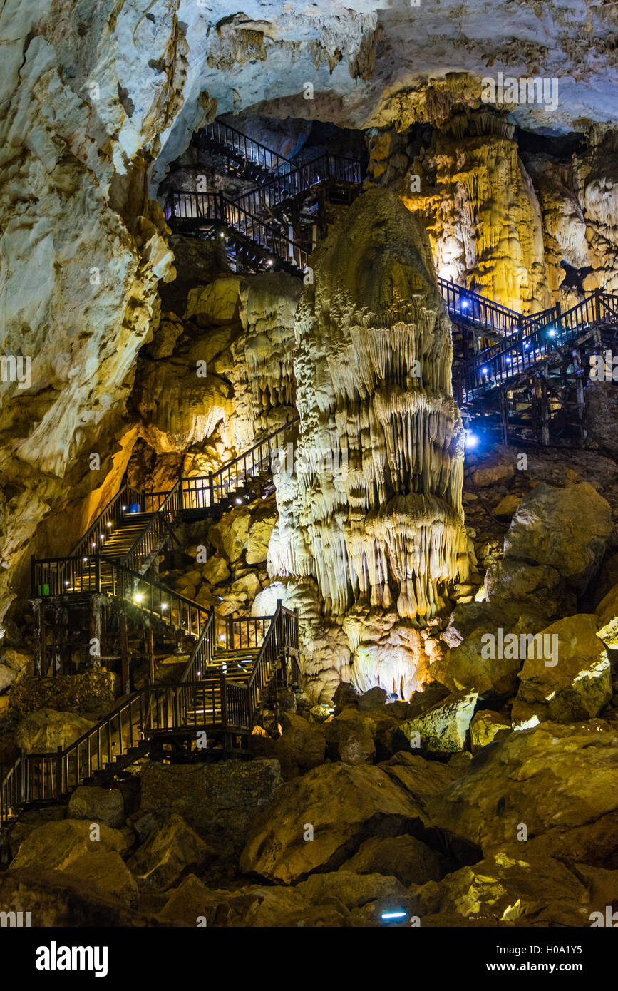 Illuminated cave, steps and stalactites, Thiên Đường Cave, Paradise ...