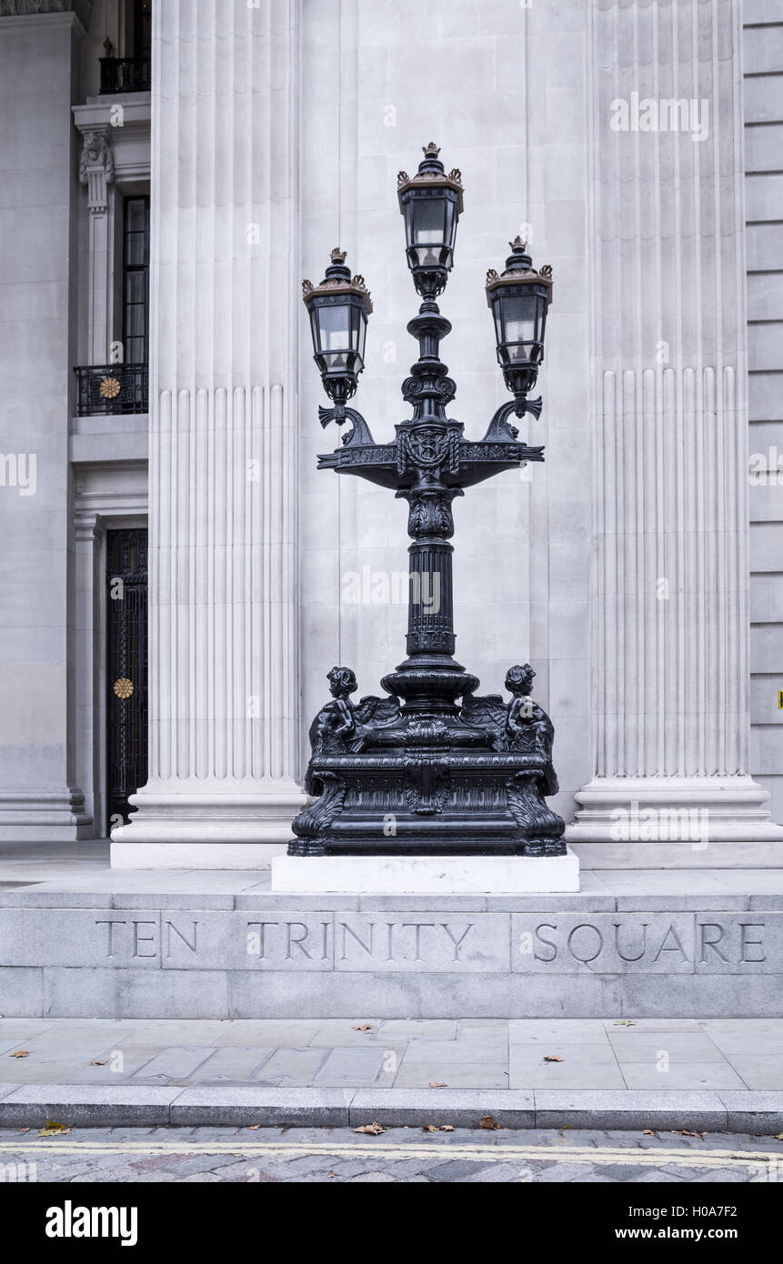 Ten trinity square hi-res stock photography and images - Alamy