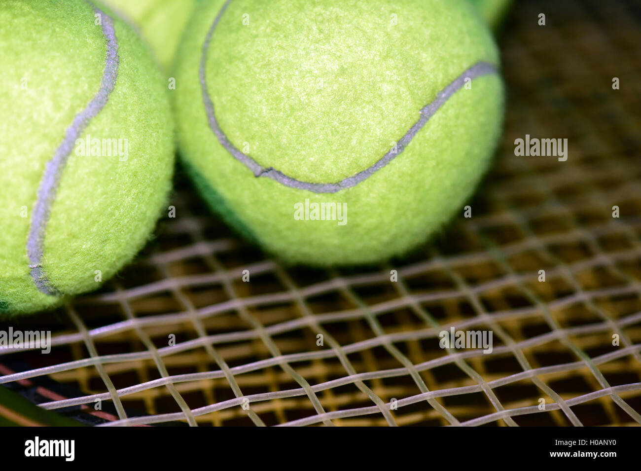 Tennis raquet strings hi-res stock photography and images - Alamy