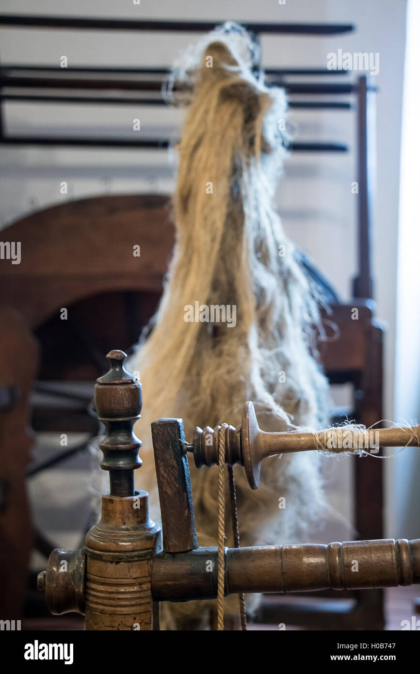 Old barrel organ hi-res stock photography and images - Alamy