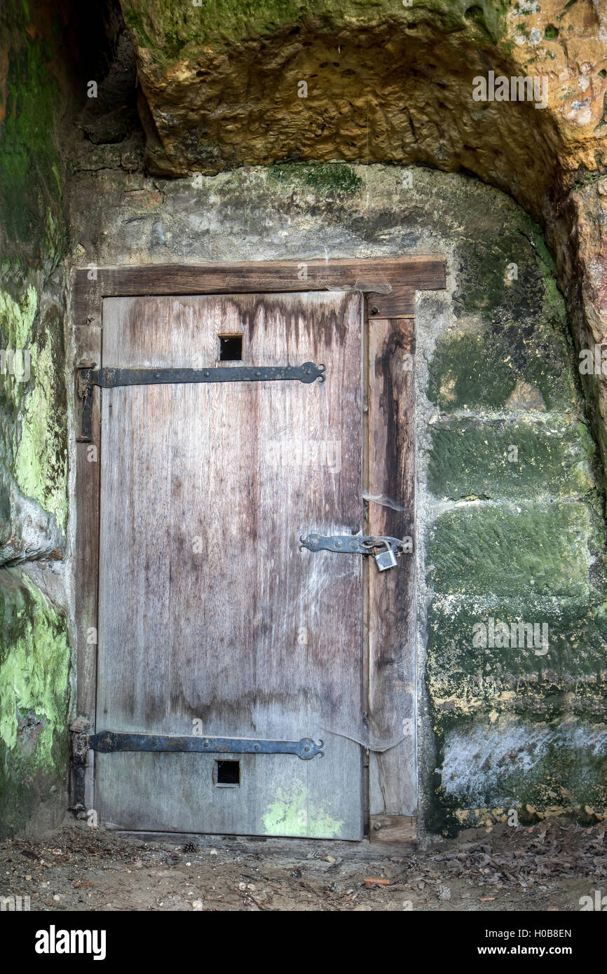 Medieval wooden castle hi-res stock photography and images - Alamy