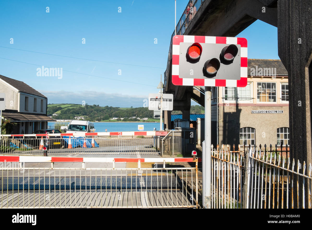 Ferryside station hi-res stock photography and images - Alamy